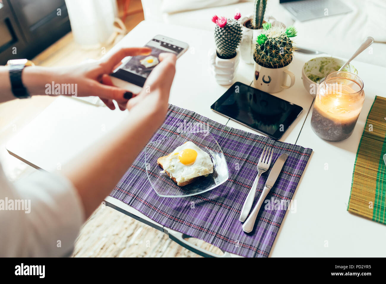 Photographing with mobile telephone hi-res stock photography and images ...