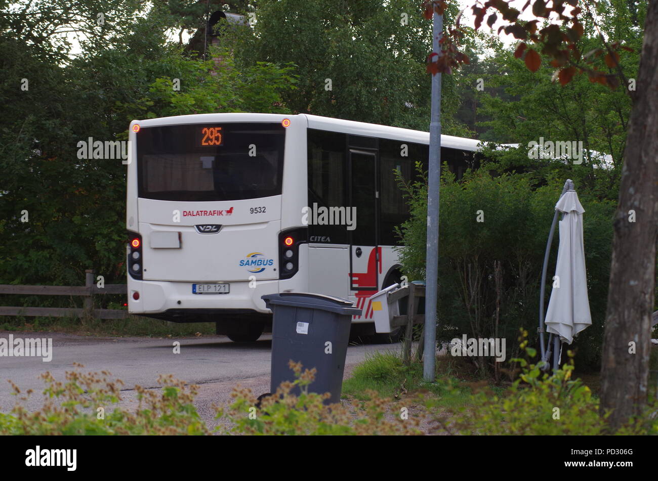 Driving away bus hi-res stock photography and images - Alamy