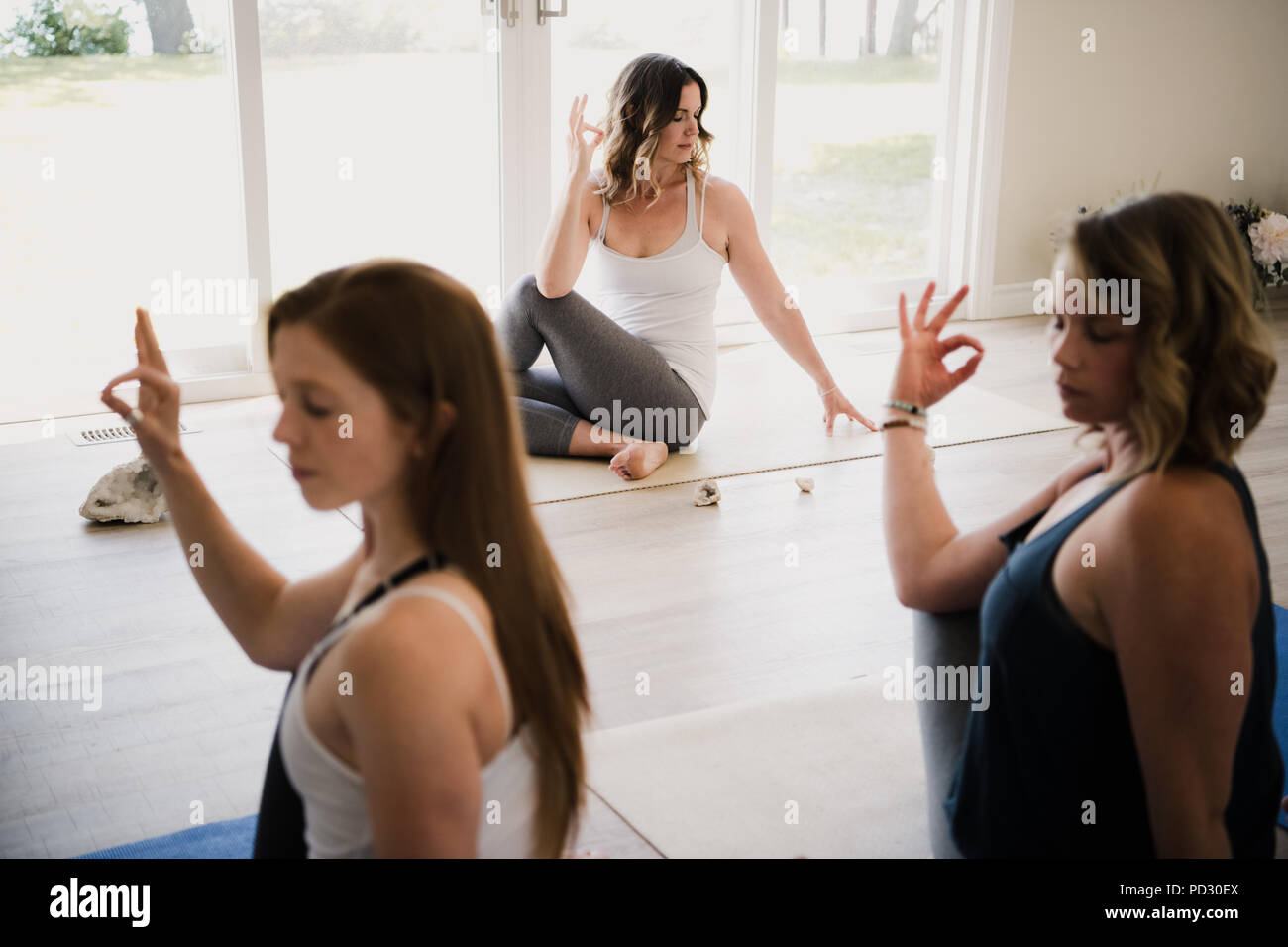 Instructor instructing hi-res stock photography and images - Alamy