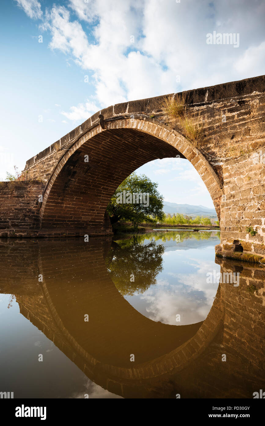 Yujin Bridge, Shaxi, Yunnan, China Stock Photo - Alamy