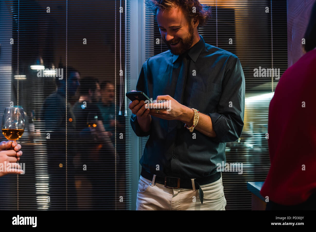 Mobile party hi-res stock photography and images - Alamy