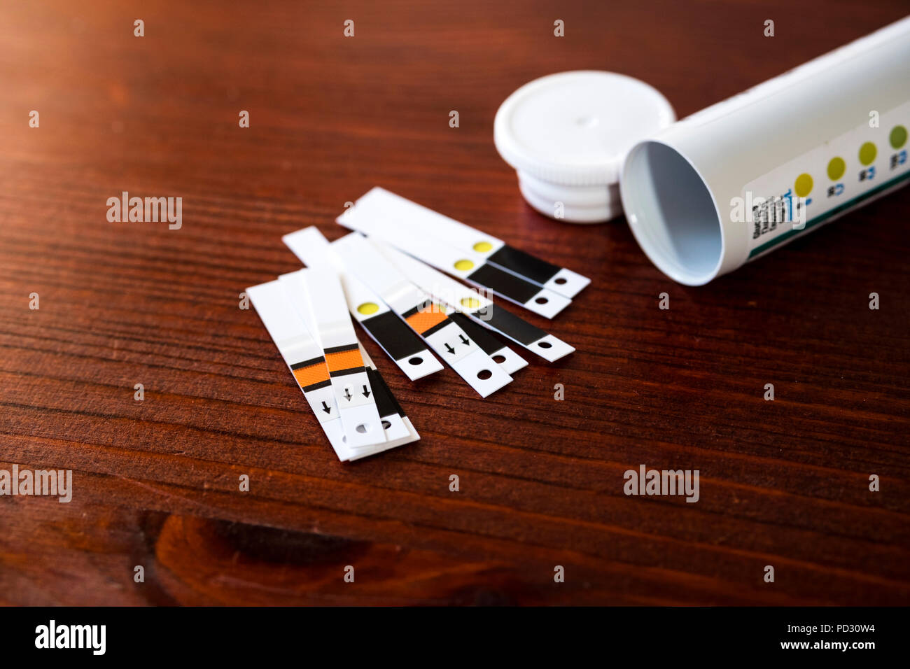Test strips hi-res stock photography and images - Alamy