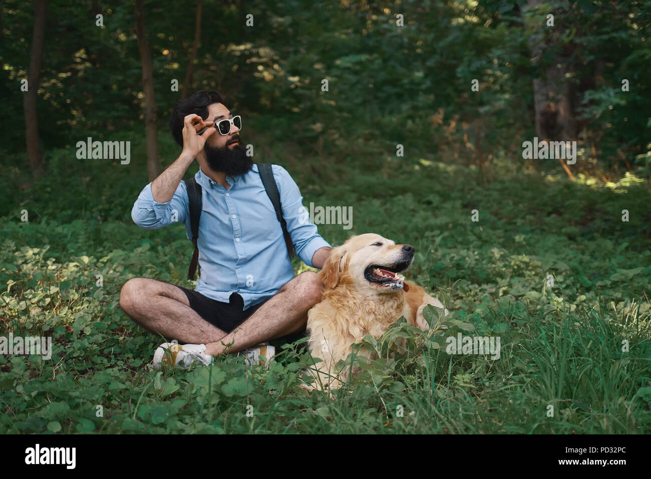 Bearded man looking left hi-res stock photography and images - Alamy