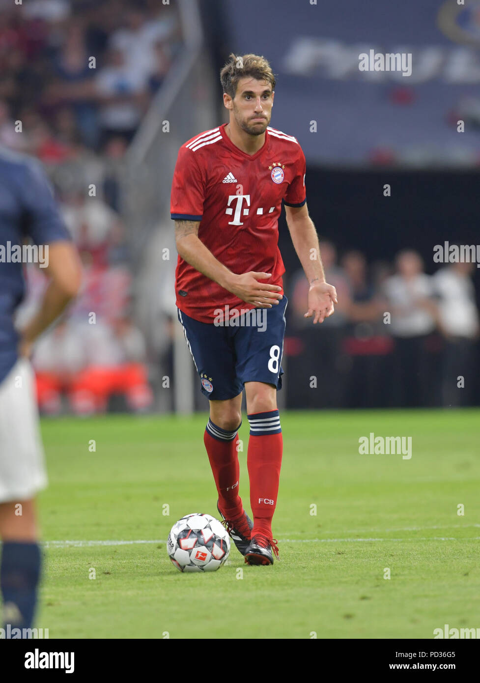 Allianz arena javi martinez hi-res stock photography and images - Alamy