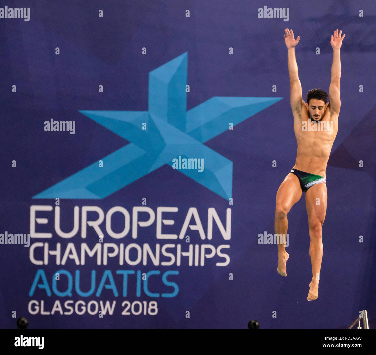 Diving edinburgh hi-res stock photography and images - Alamy