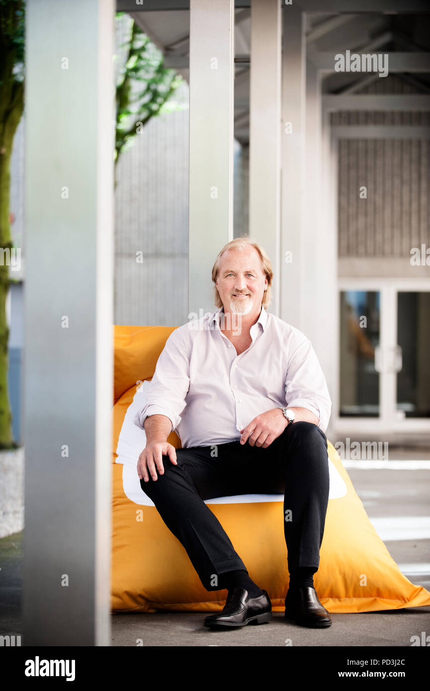Telenet company hi-res stock photography and images - Alamy
