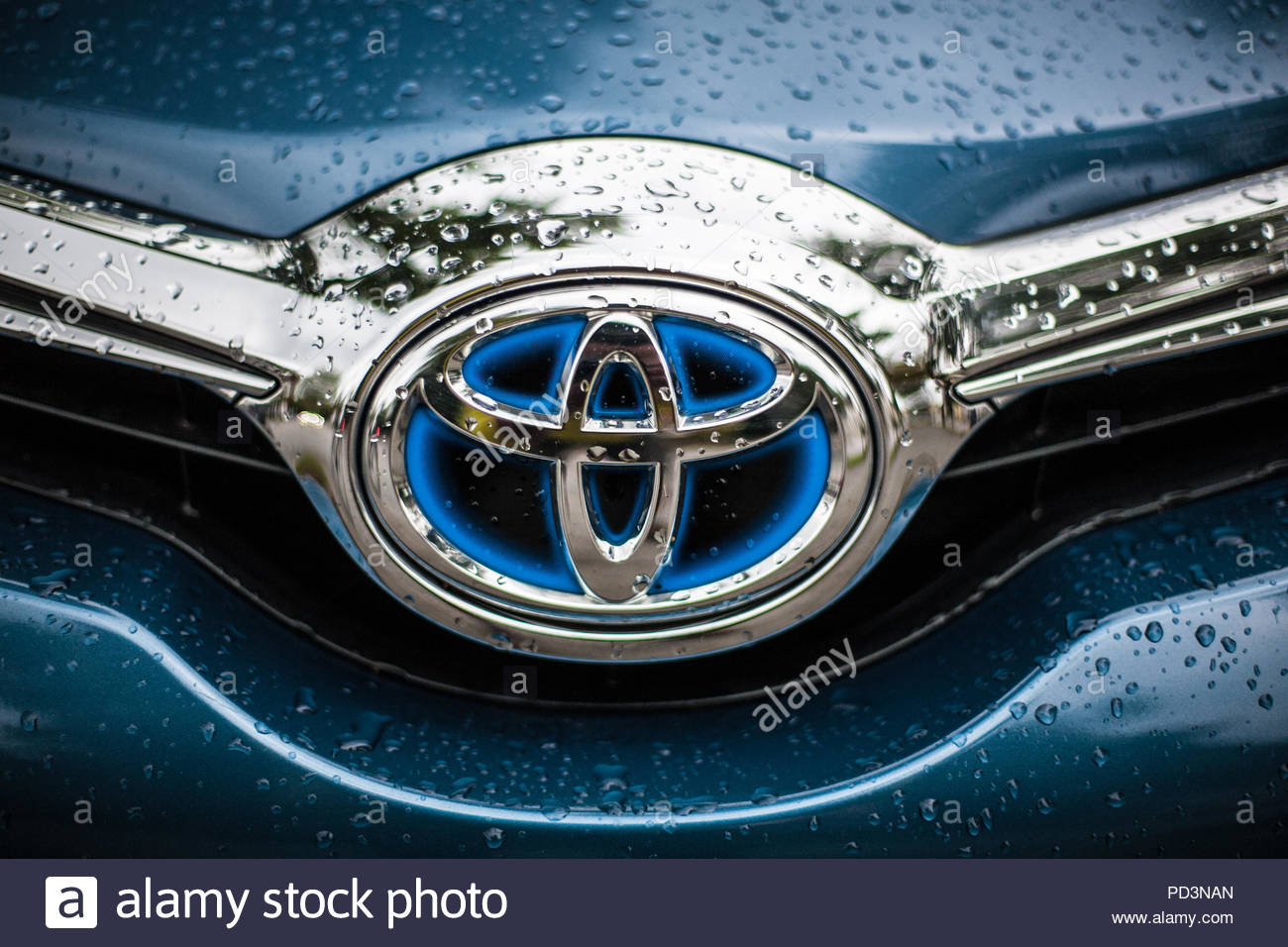 Toyota Sign Stock Photos & Toyota Sign Stock Images - Alamy