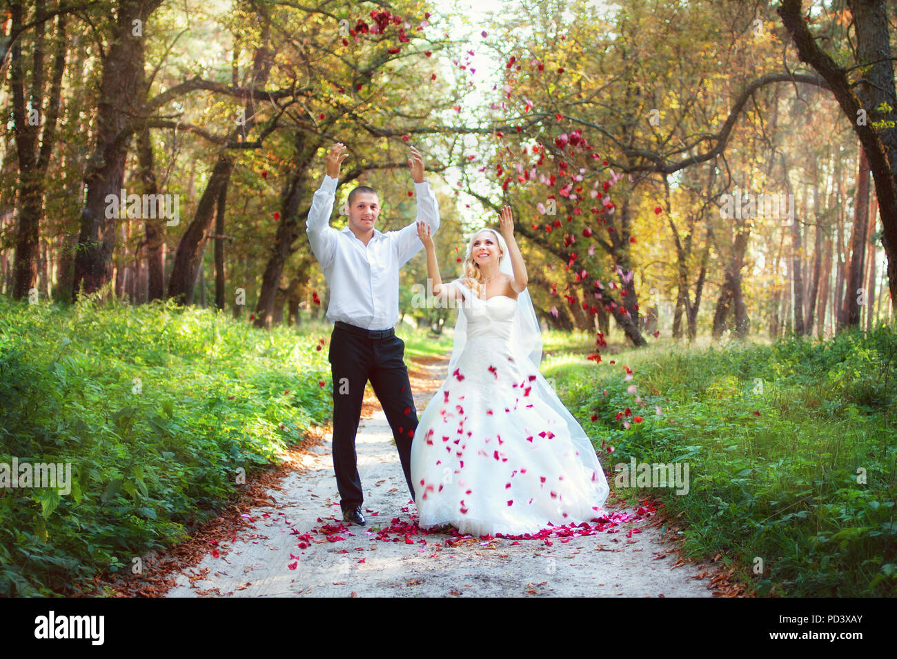 Wedding family portrait hi-res stock photography and images - Alamy