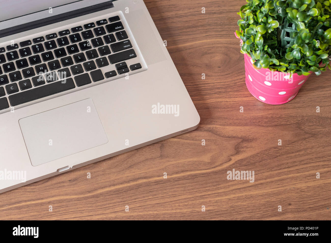 Laptop computer background flowers hi-res stock photography and images ...