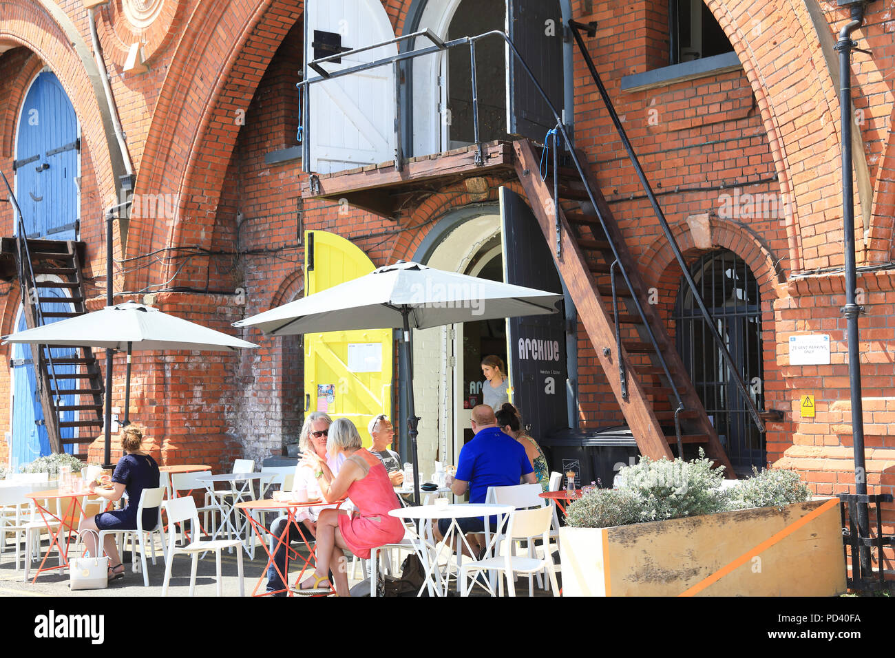 Ramsgate arch cafe hi-res stock photography and images - Alamy