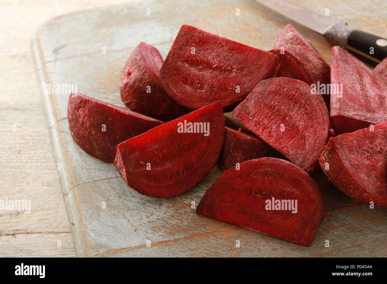 preparing fresh beetroot Stock Photo - Alamy