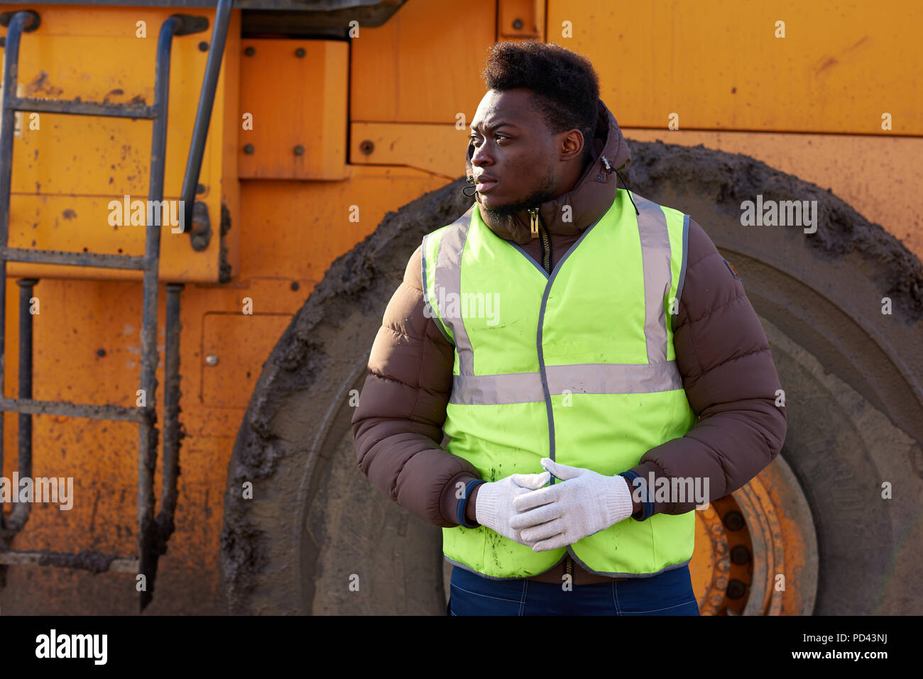 African oil worker hi-res stock photography and images - Alamy