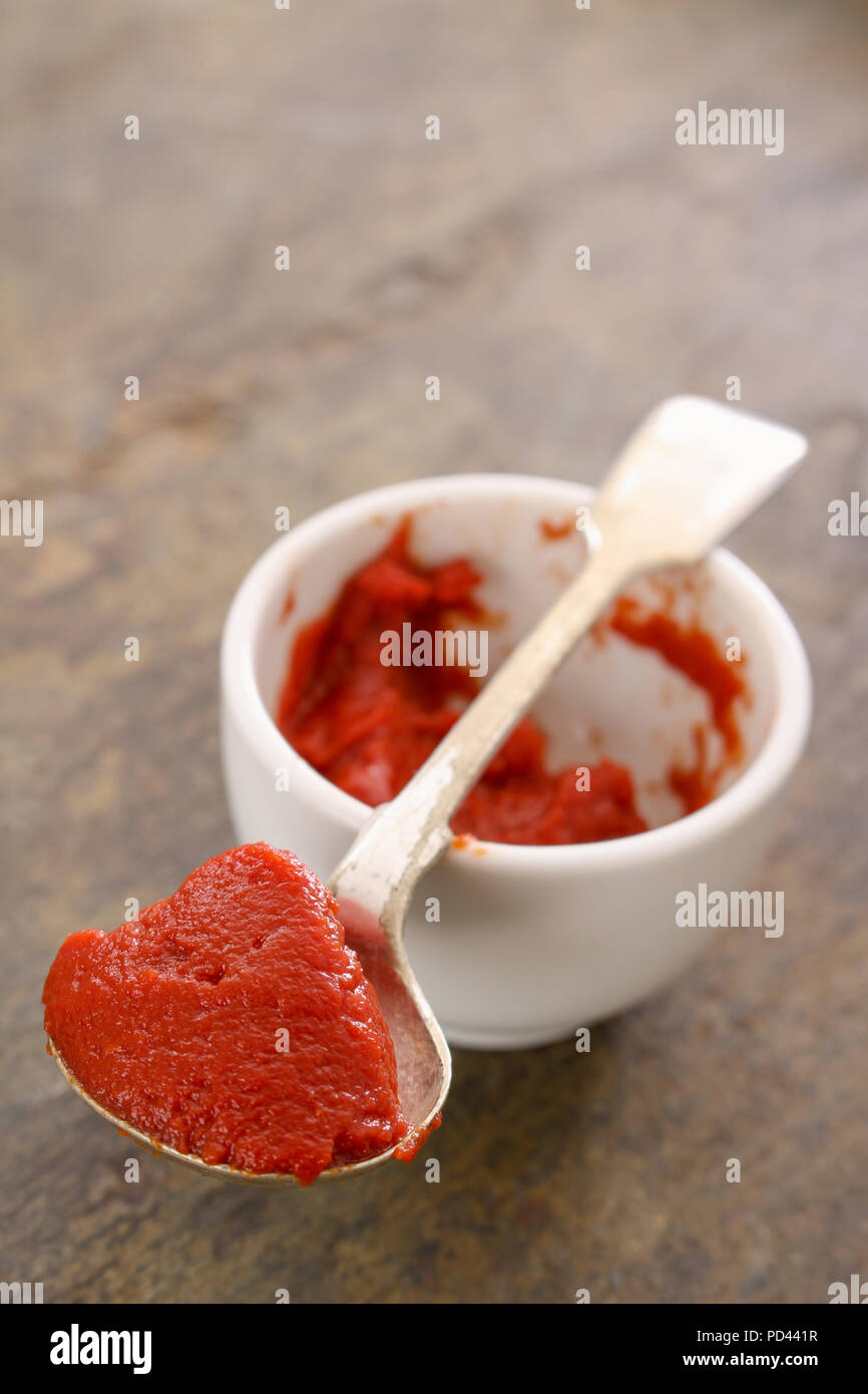 tomato puree paste Stock Photo - Alamy