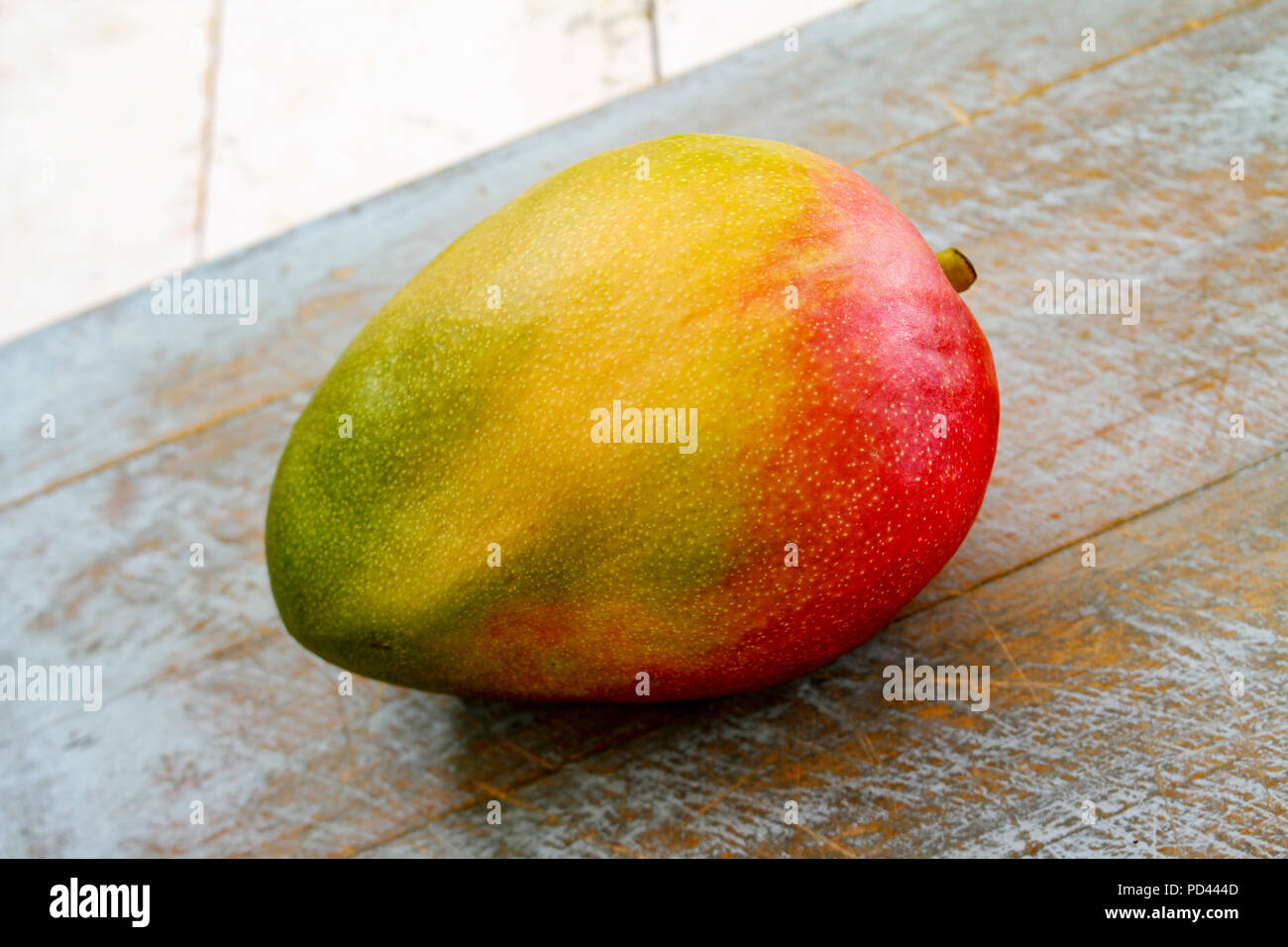 preparing fresh mango Stock Photo - Alamy