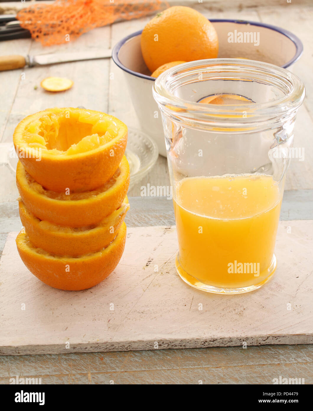 making fresh orange juice Stock Photo - Alamy