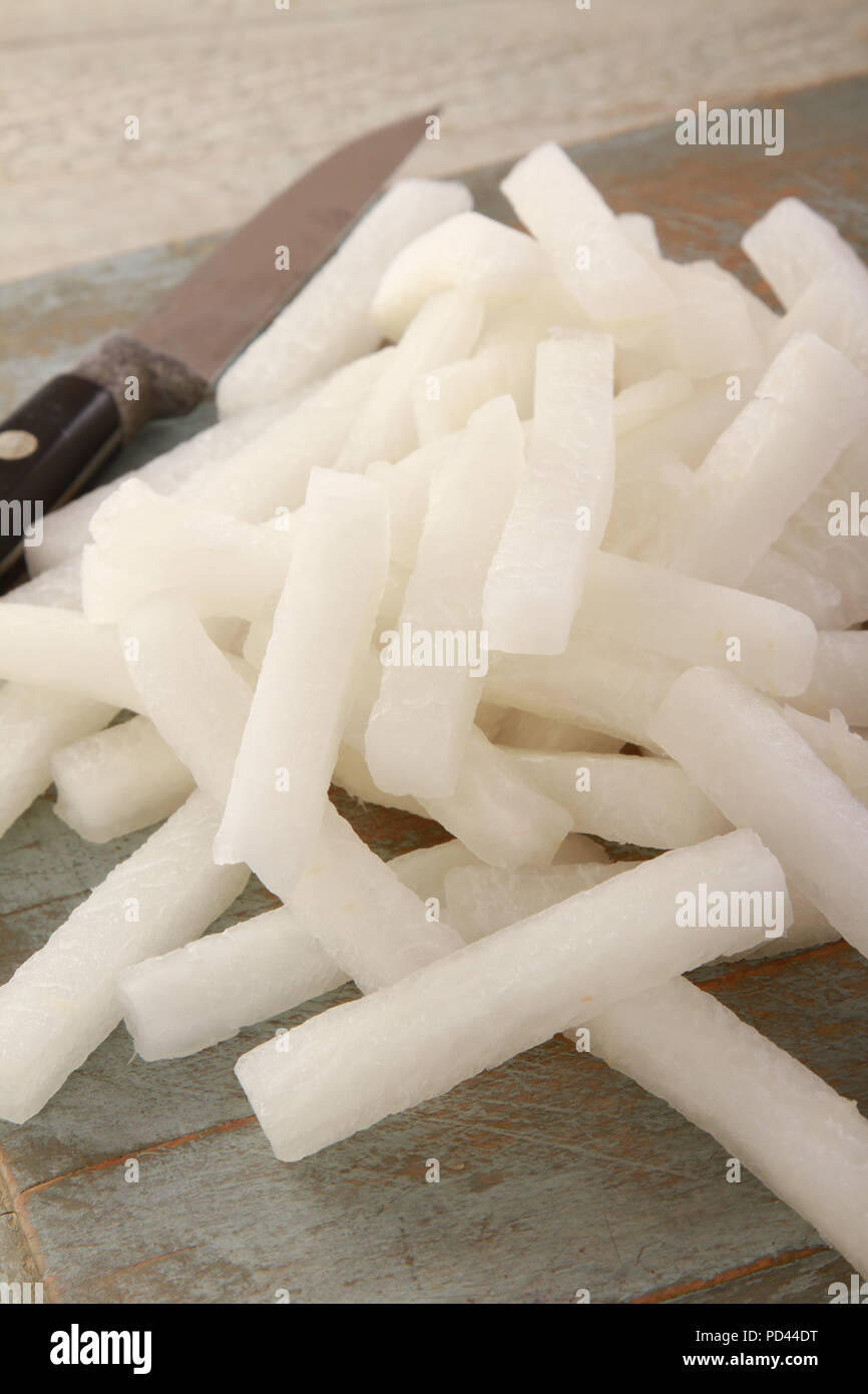preparing fresh white raddish Stock Photo - Alamy