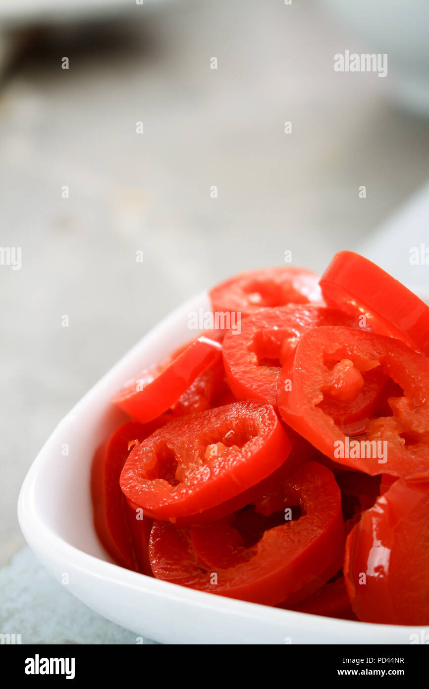 Sliced red chillies hi-res stock photography and images - Alamy