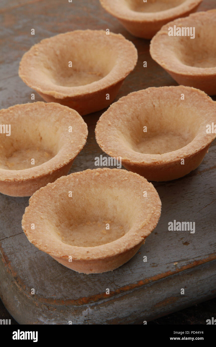 Short crust pastry case hi-res stock photography and images - Alamy