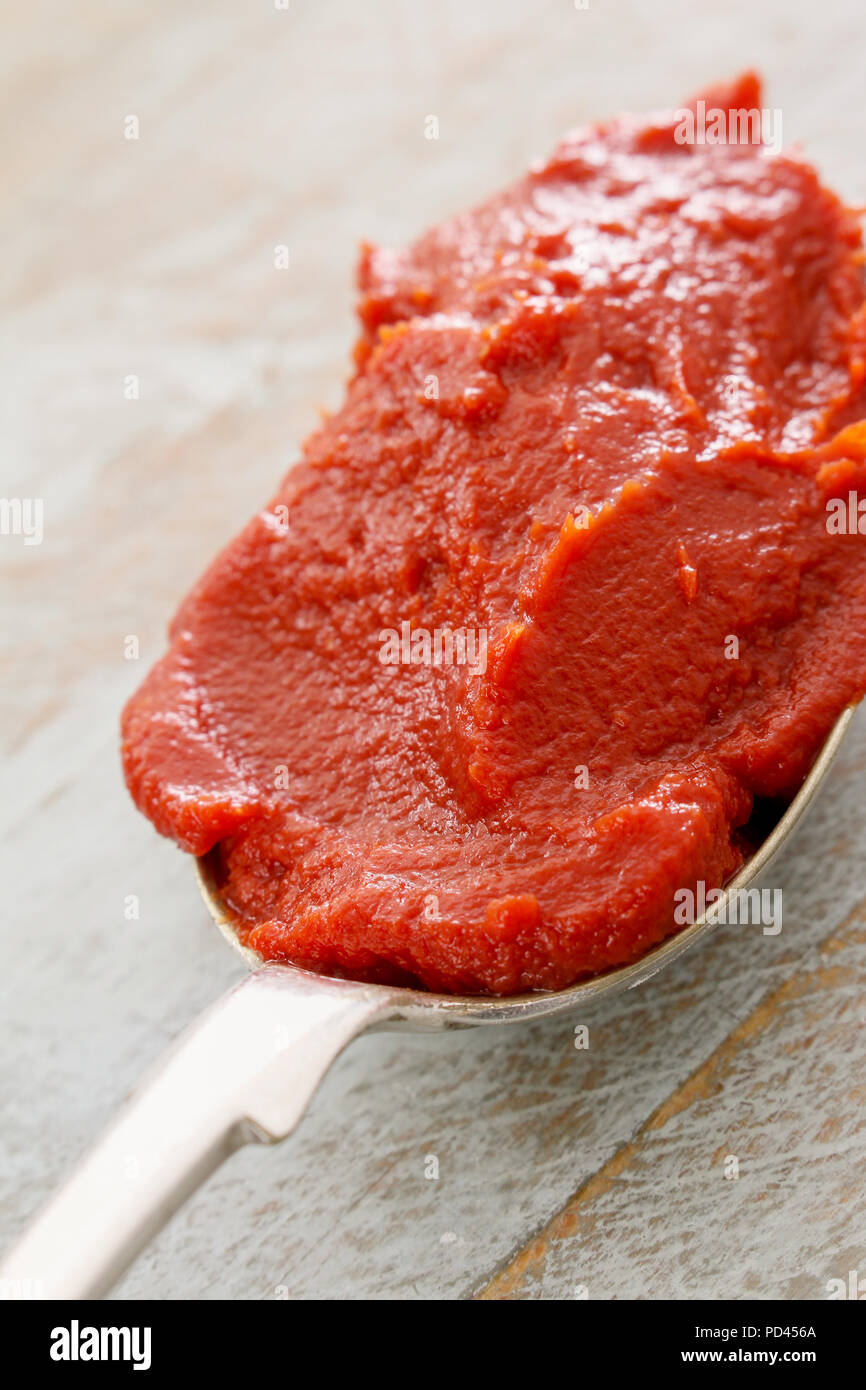 tomato puree paste Stock Photo - Alamy