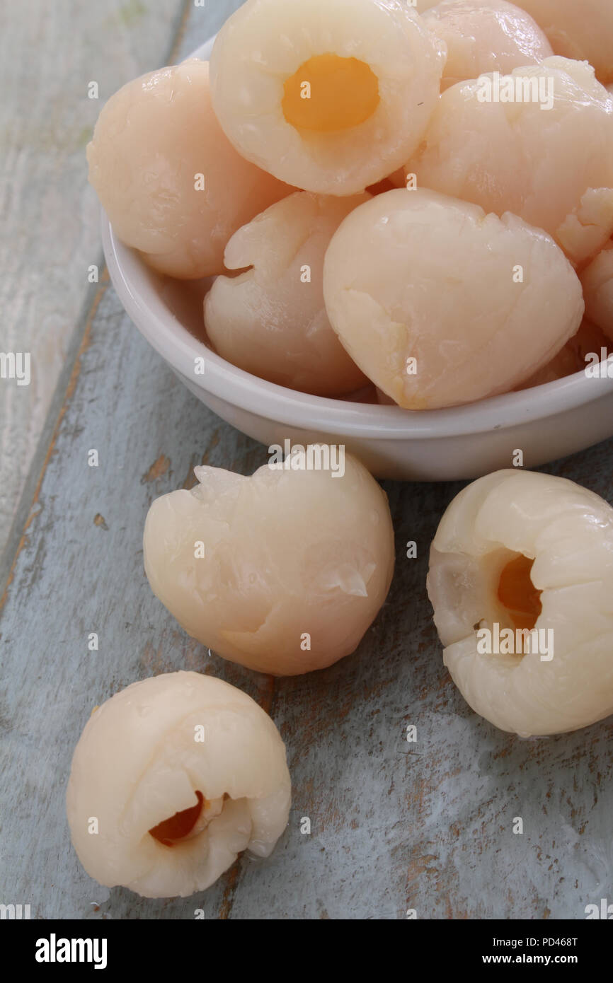 Tinned lychee fruit hi-res stock photography and images - Alamy