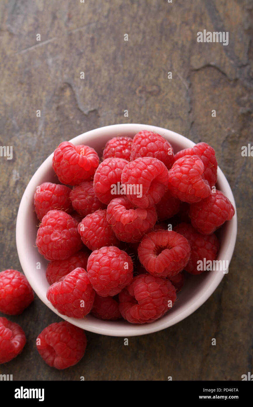 fresh ripe red raspberries Stock Photo - Alamy