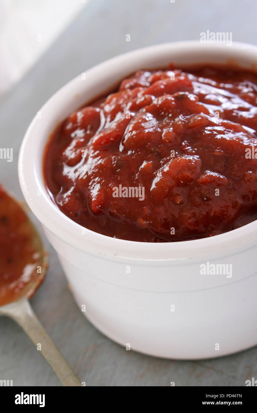 chutney pickle relish in dish Stock Photo - Alamy
