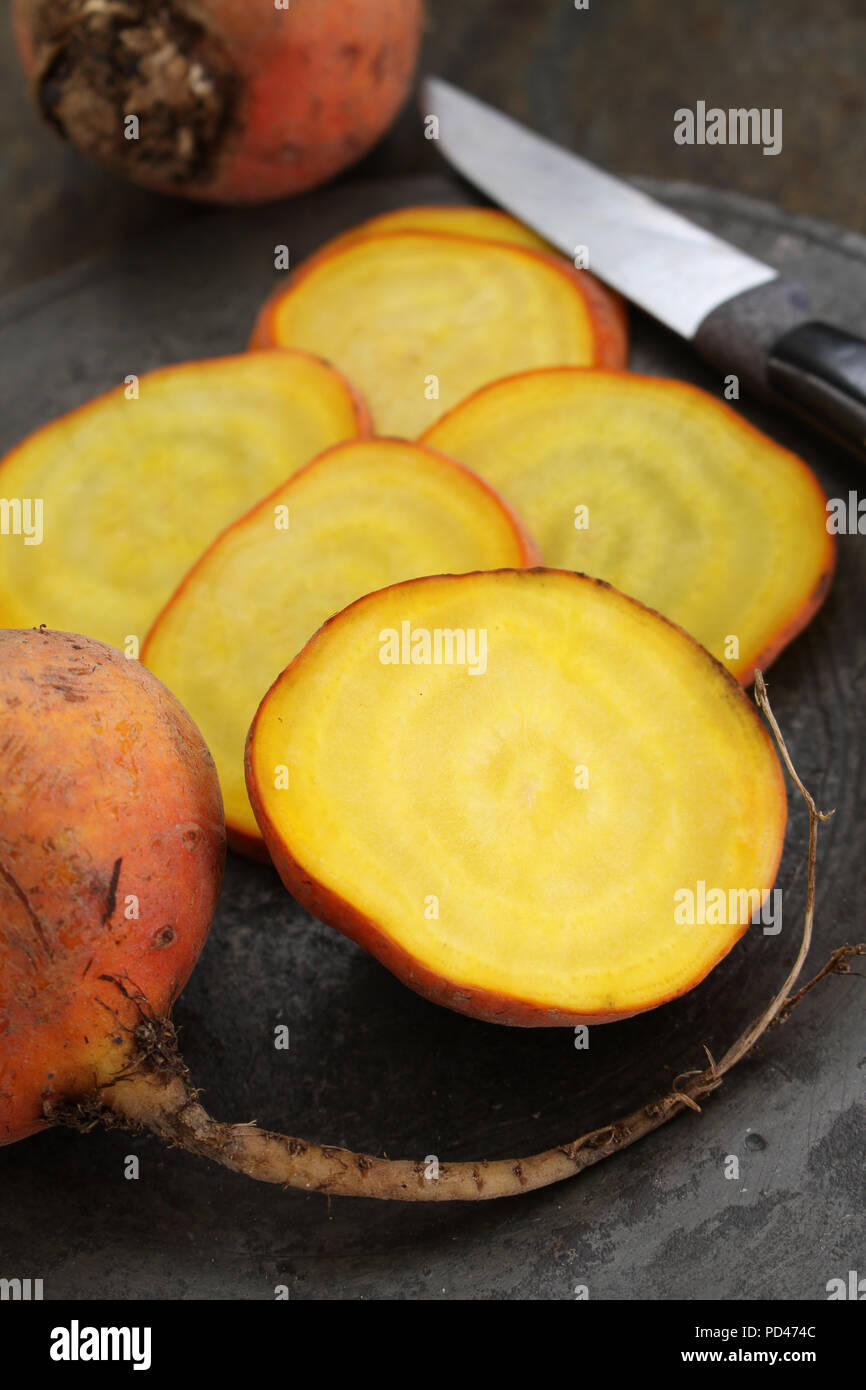 preparing fresh beetroot Stock Photo - Alamy
