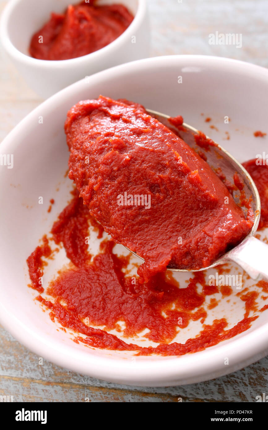 tomato puree paste Stock Photo - Alamy