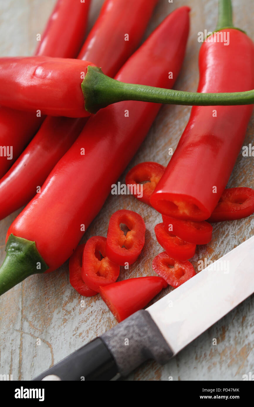 whole red chillies Stock Photo - Alamy