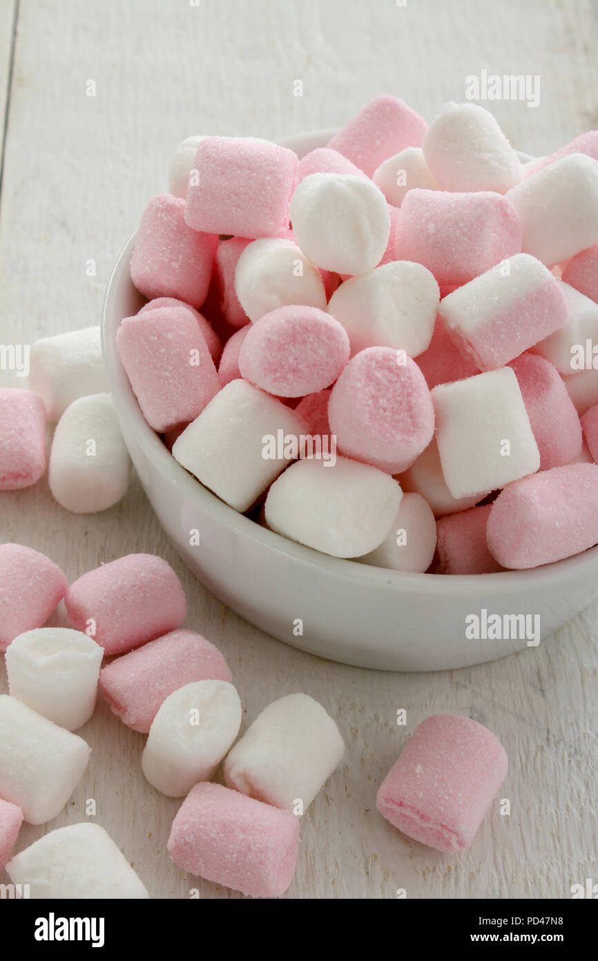 Marsh mallow candy hi-res stock photography and images - Alamy