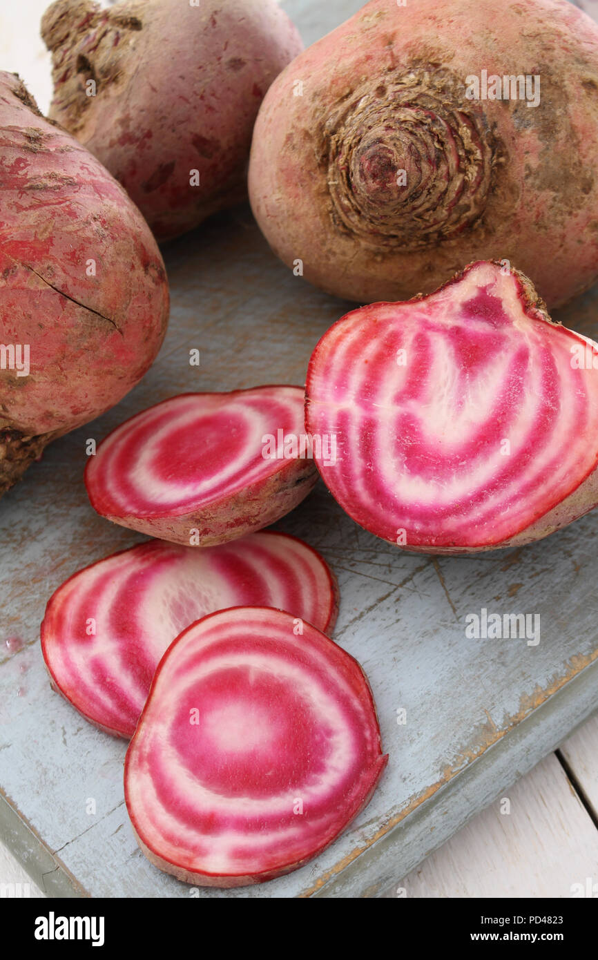 preparing fresh beetroot Stock Photo - Alamy