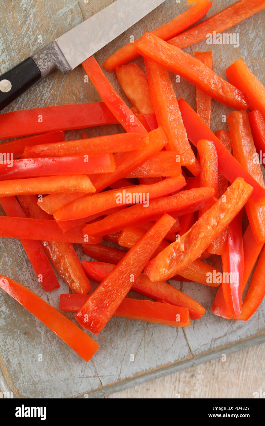 Julienne capsicum peppers hi-res stock photography and images - Alamy