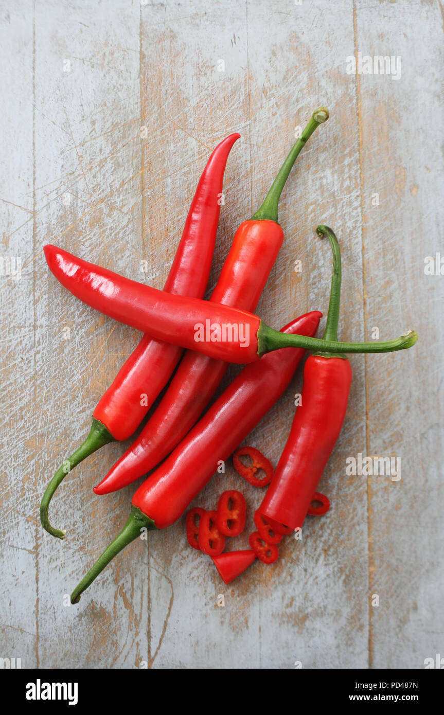 Red birdseye chillies hi-res stock photography and images - Alamy