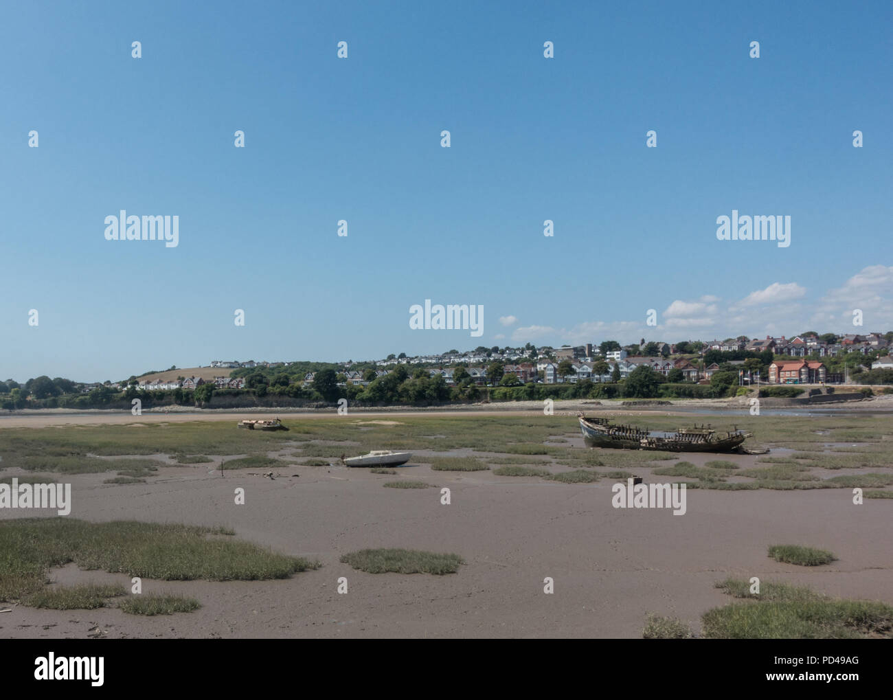 Beautiful views of people enjoying the sunshine at Barry Island Beach ...