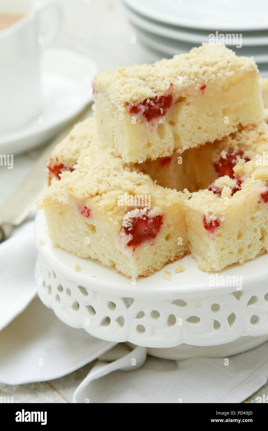 Traybake cherry hi-res stock photography and images - Alamy