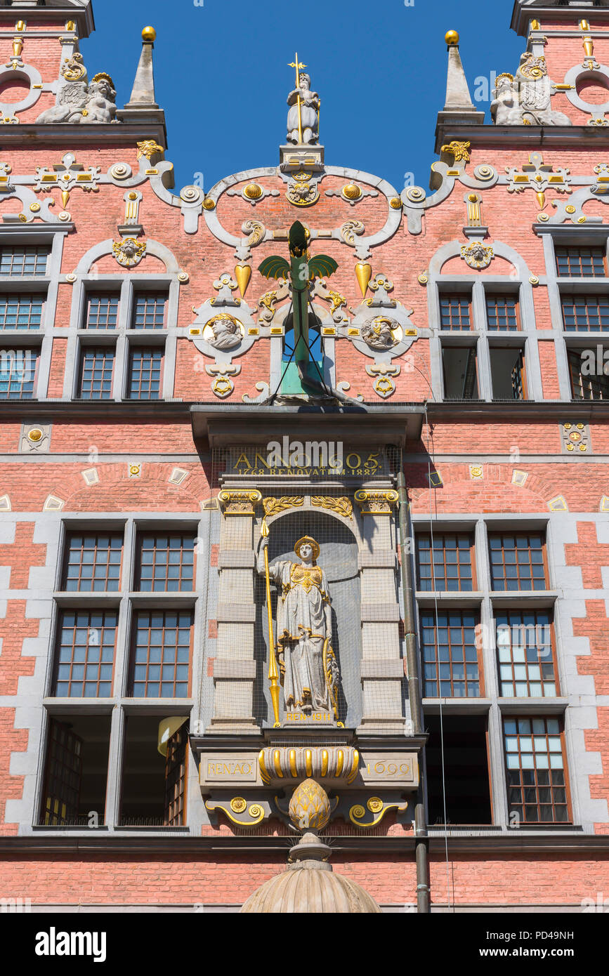 Baroque gables hi-res stock photography and images - Alamy