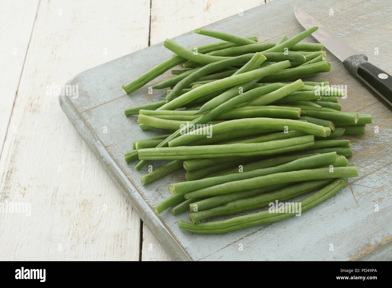 preparing fine green beans Stock Photo - Alamy