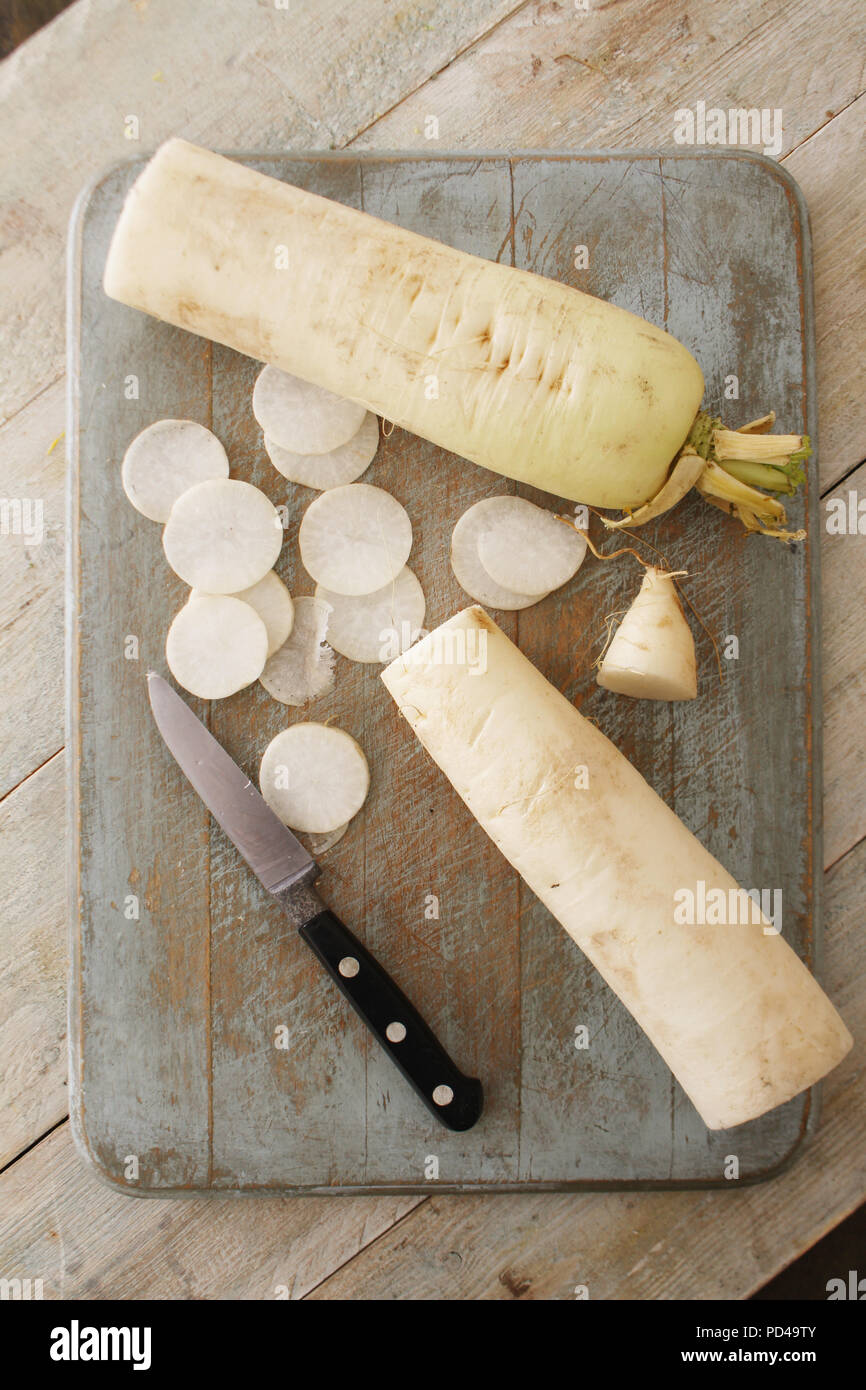 preparing fresh white raddish Stock Photo - Alamy