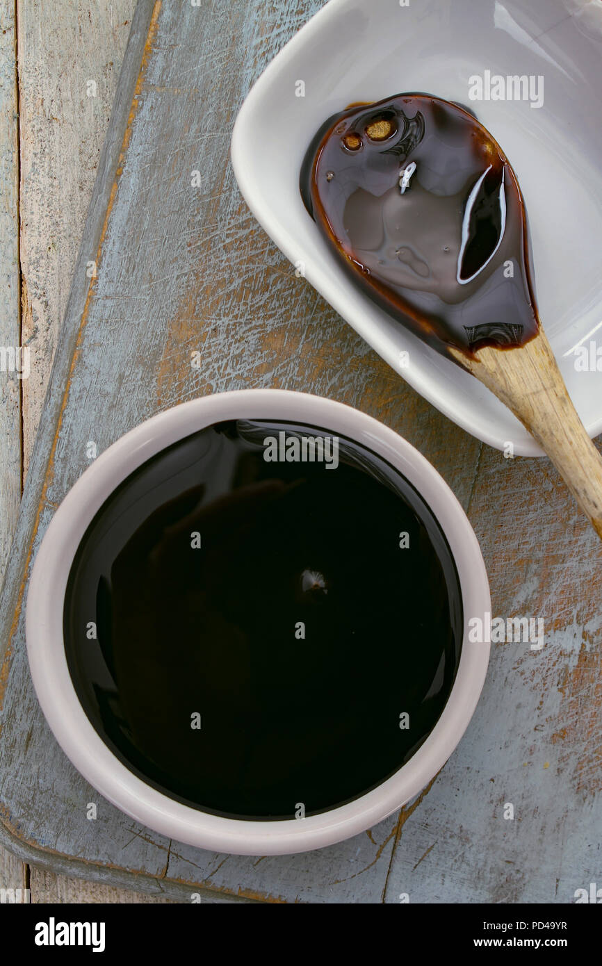Thick molasses hi-res stock photography and images - Alamy
