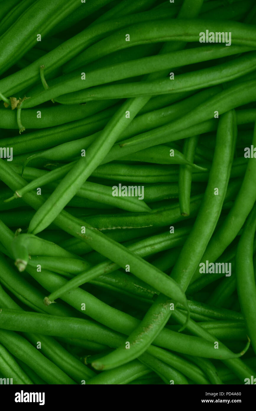 preparing fine green beans Stock Photo - Alamy