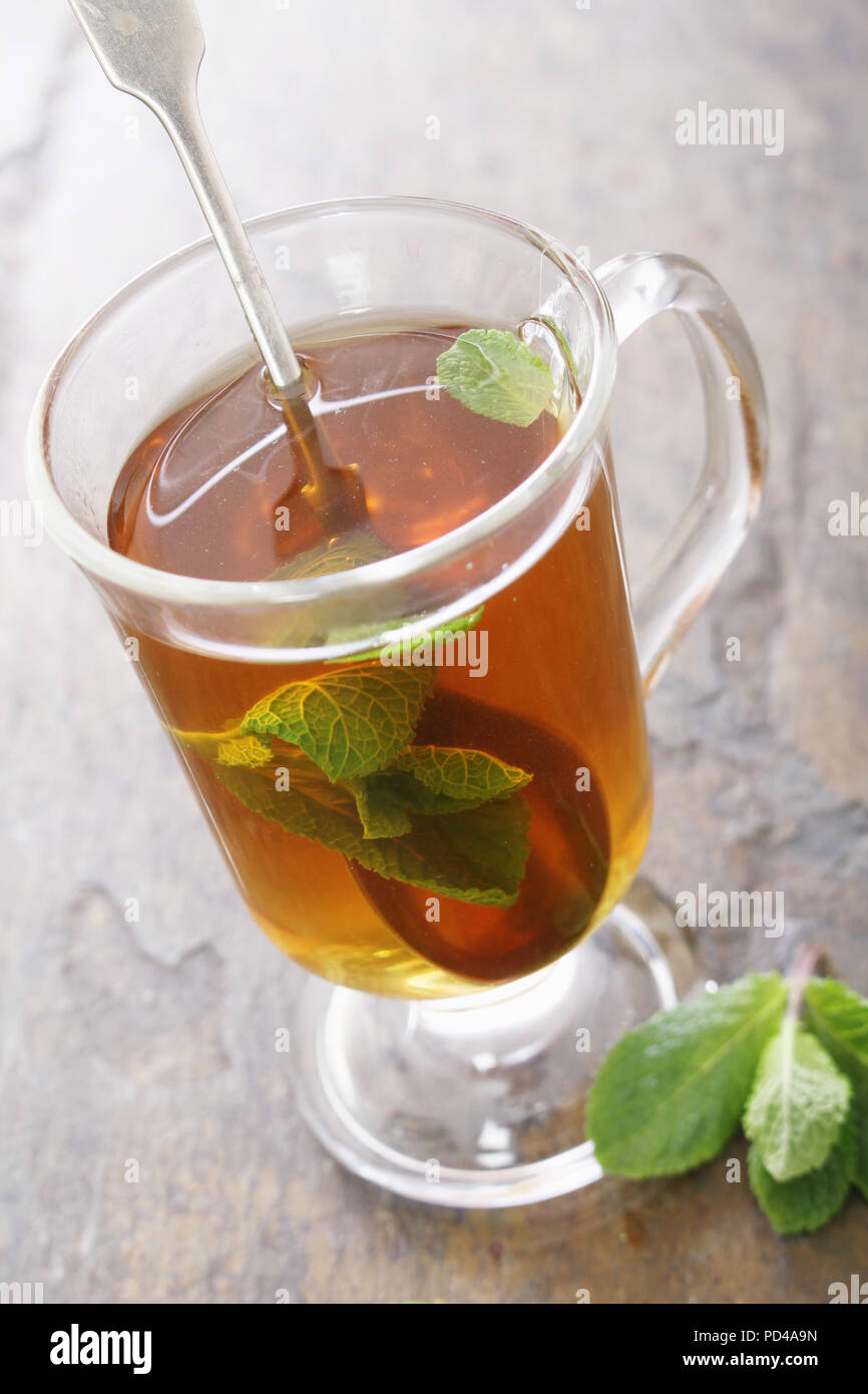mint tea infusion Stock Photo - Alamy