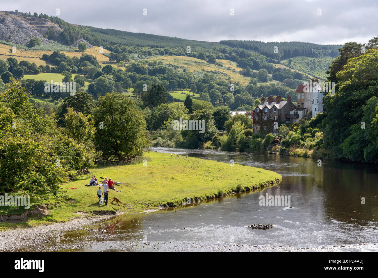 Carrog hi-res stock photography and images - Alamy