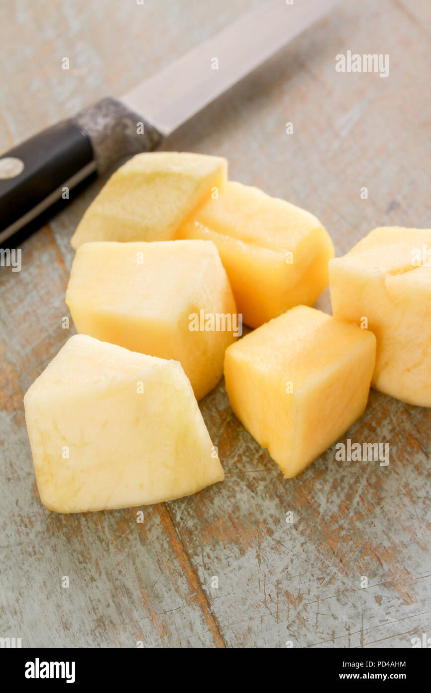 Dicing mango hi-res stock photography and images - Alamy