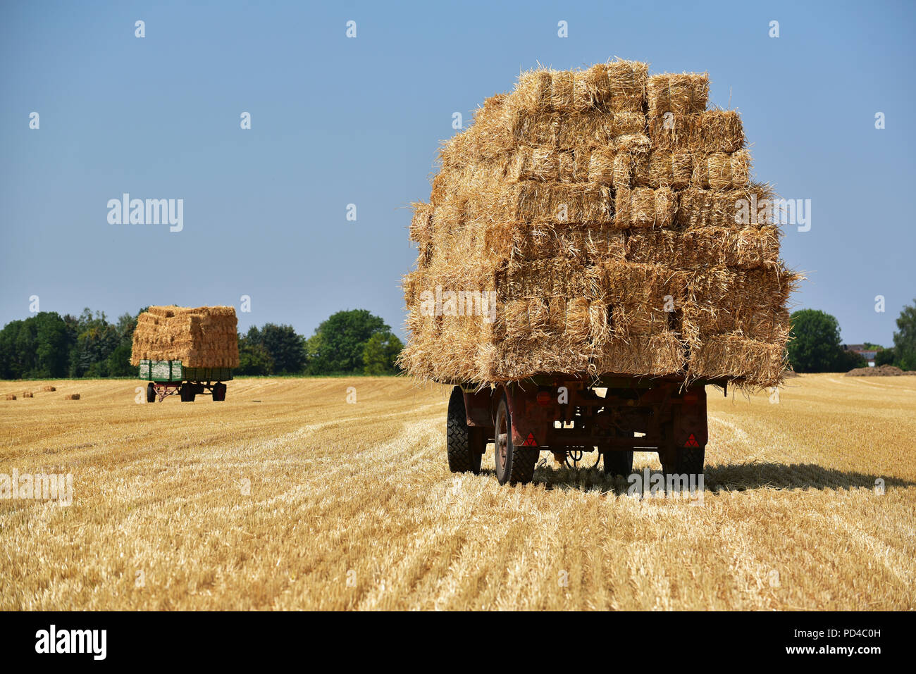 Stacked trailers hi-res stock photography and images - Alamy