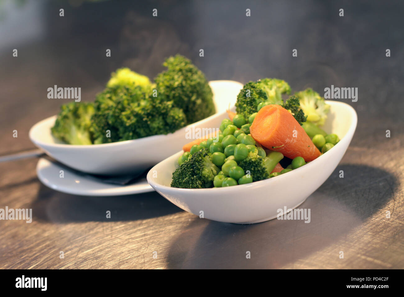 Mixed veg and lamb hi-res stock photography and images - Alamy