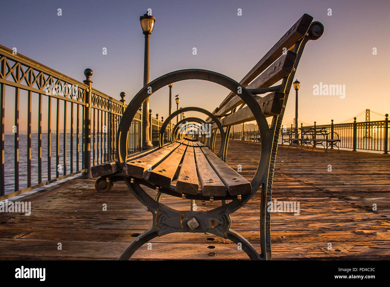 Pier 7 hi-res stock photography and images - Alamy