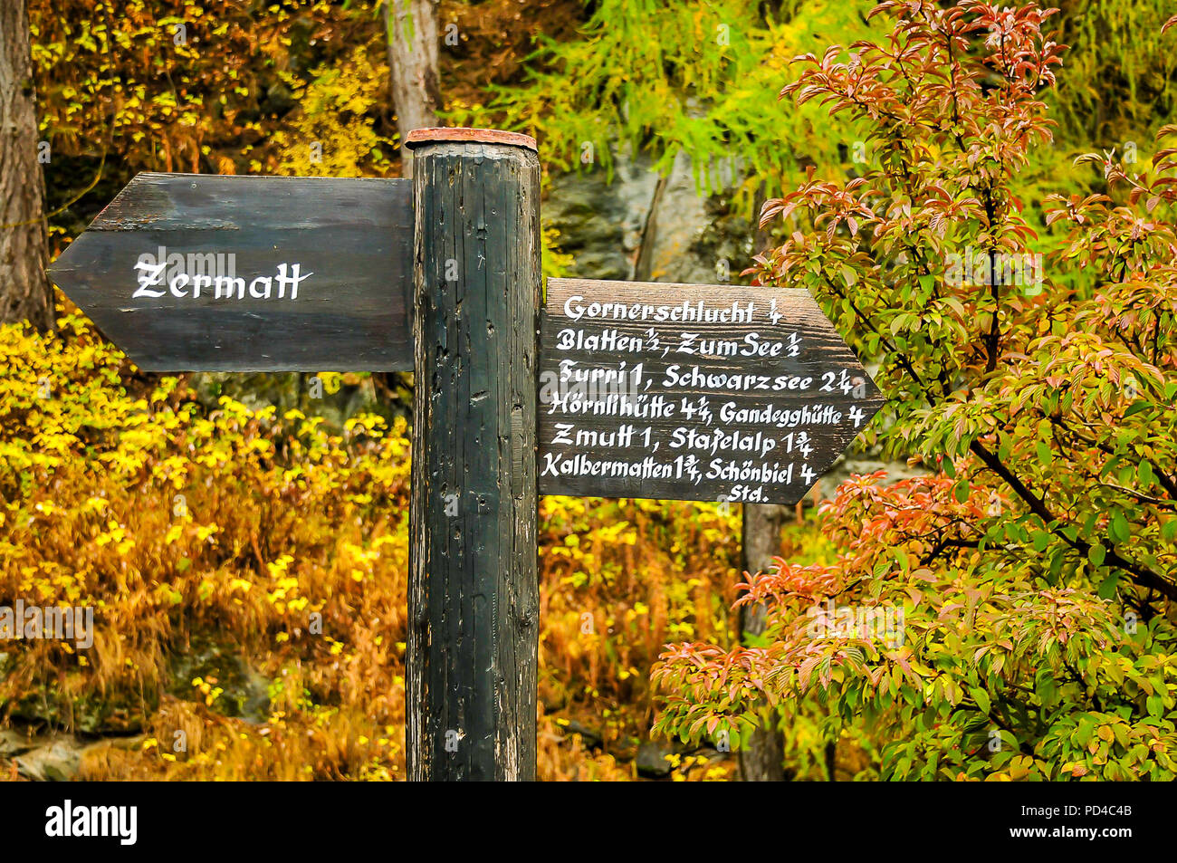 Zermatt switzerland hiking trail sign hi-res stock photography and ...