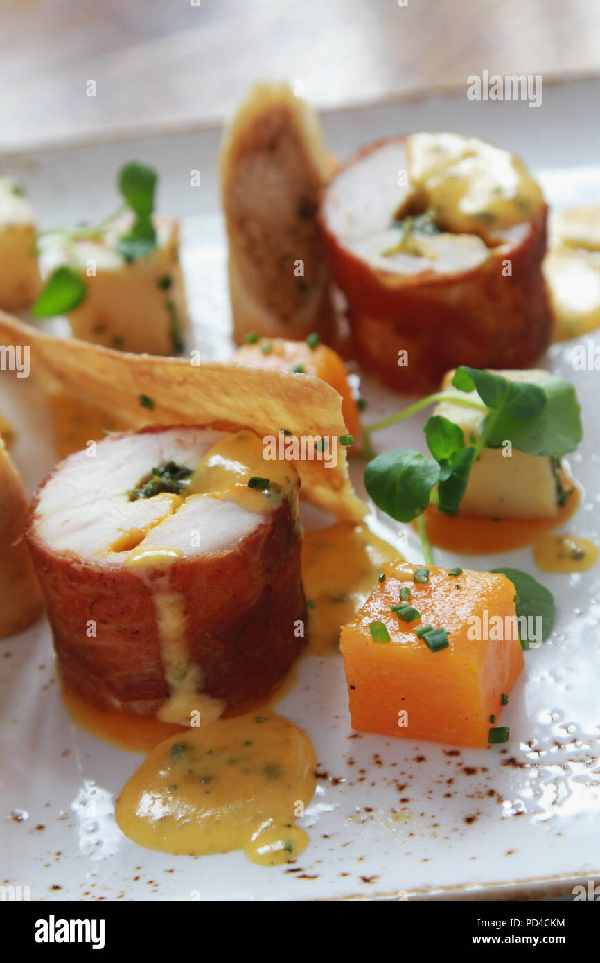 plated chicken main meal Stock Photo - Alamy