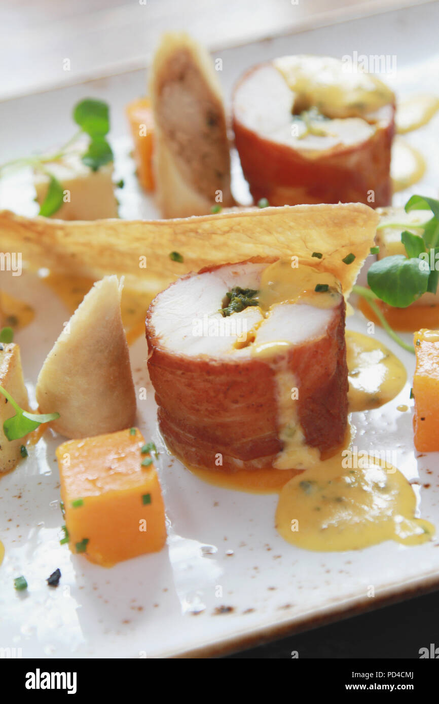 plated chicken main meal Stock Photo - Alamy