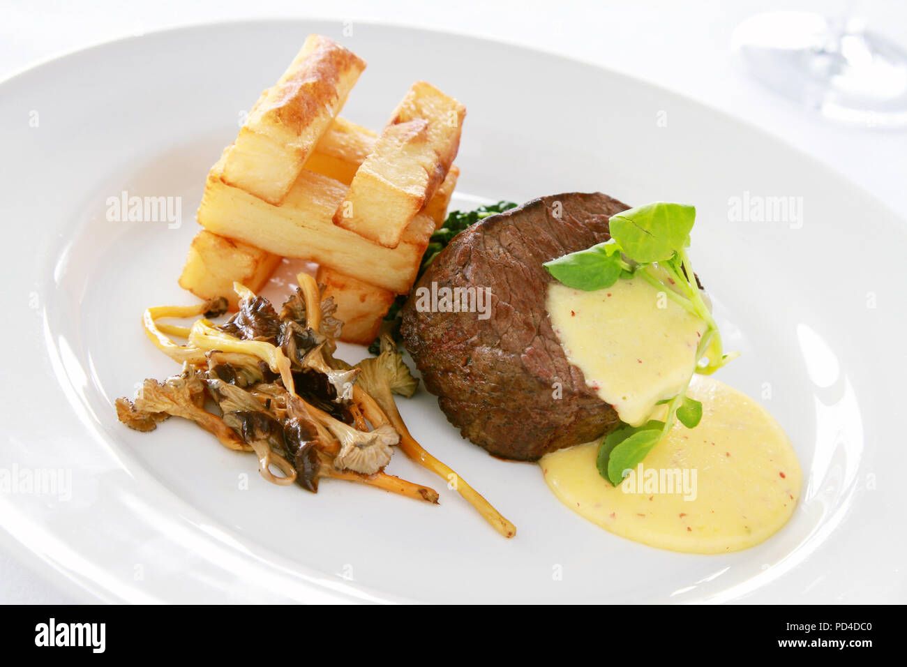 Fillet steak meal hi-res stock photography and images - Alamy